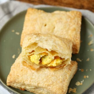Homemade Breakfast Hot Pockets - The Rockstar Mommy