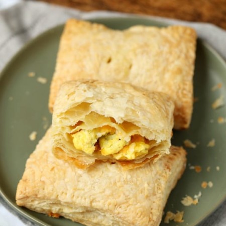 Homemade Breakfast Hot Pockets - The Rockstar Mommy