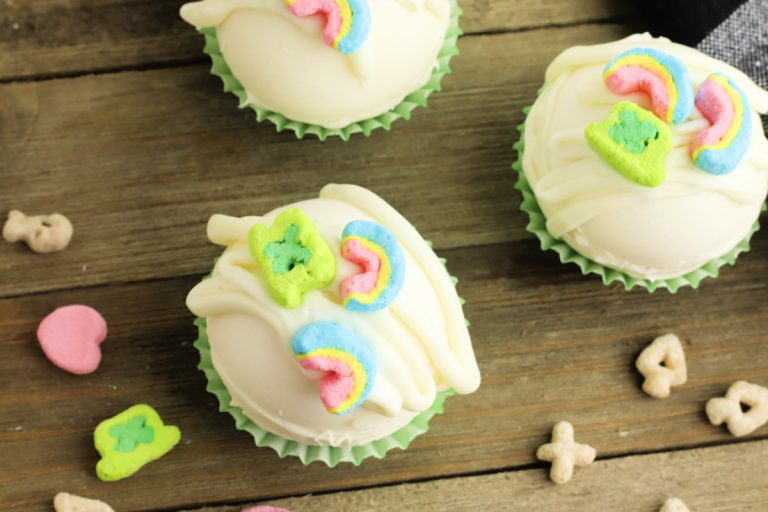 Lucky Charms Hot Chocolate Bombs - The Rockstar Mommy