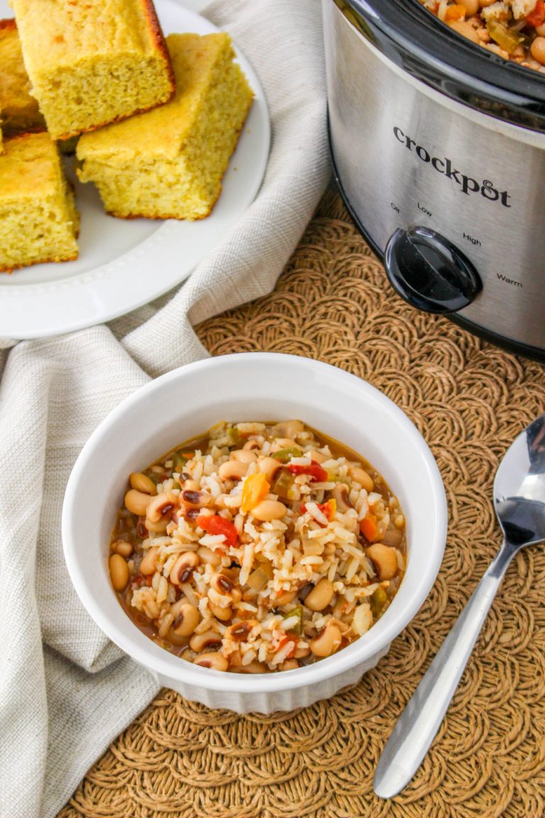 Black Eyed Peas and Rice {Slow Cooker or Stove Top} - The Rockstar Mommy