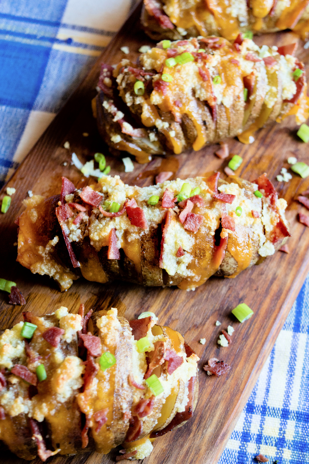 Cheesy Bacon Hasselback Potatoes - The Rockstar Mommy